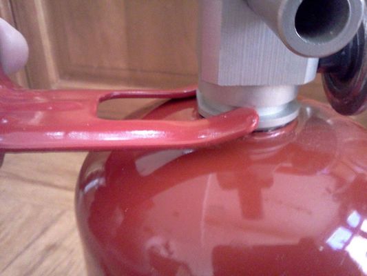 Powder Coating Fire Extinguisher Bracket for DCP Extinguisher Wall ...